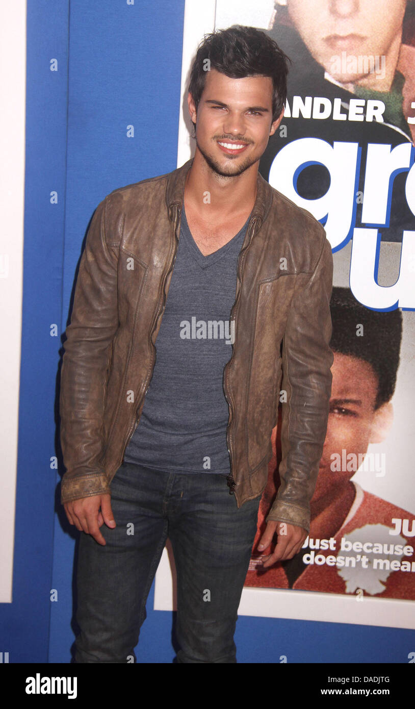 New York, New York, USA. 10th July, 2013. Actor TAYLOR LAUTNER attends the New York premiere of ...