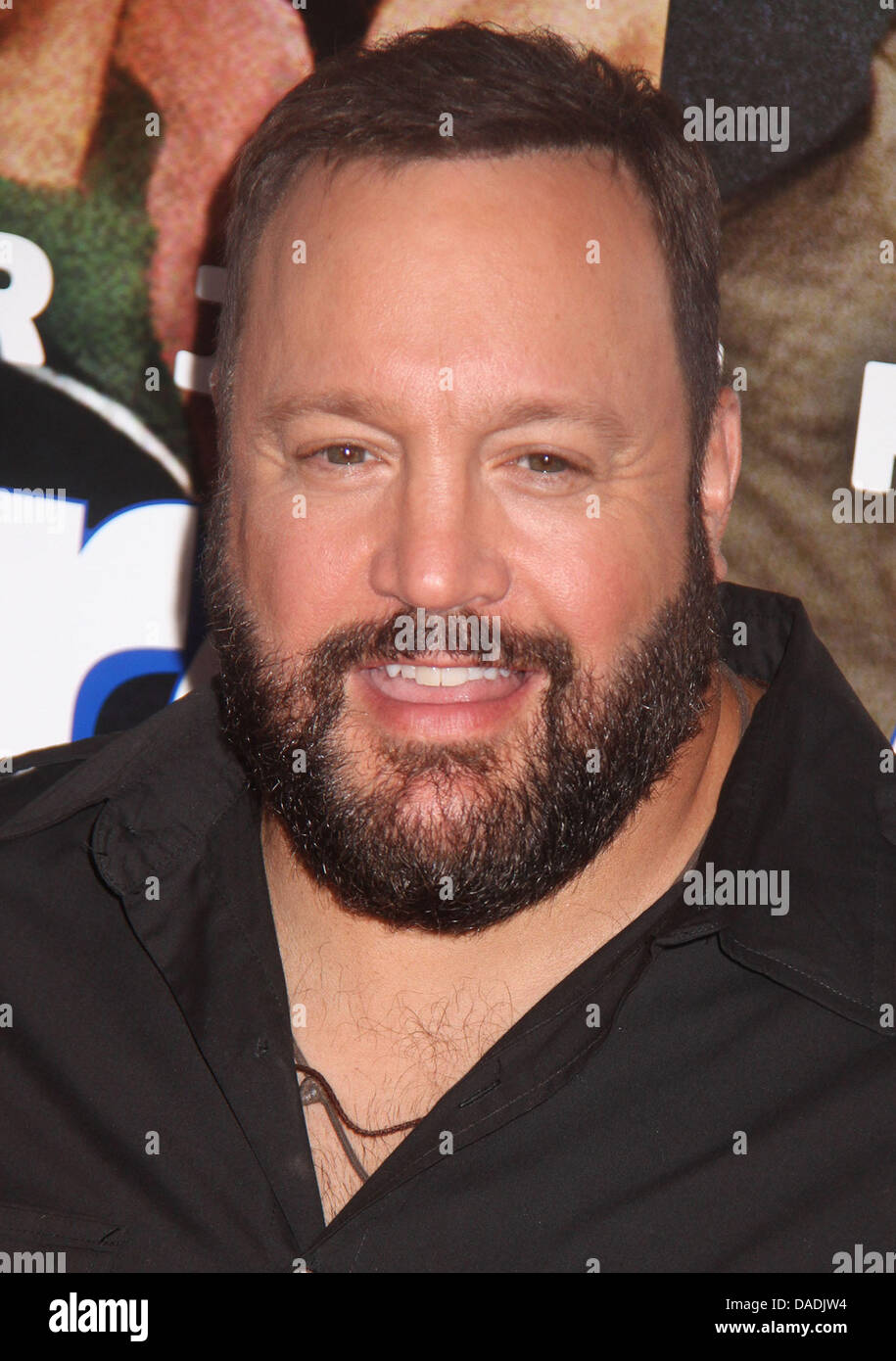 Actor kevin james hi-res stock photography and images - Alamy