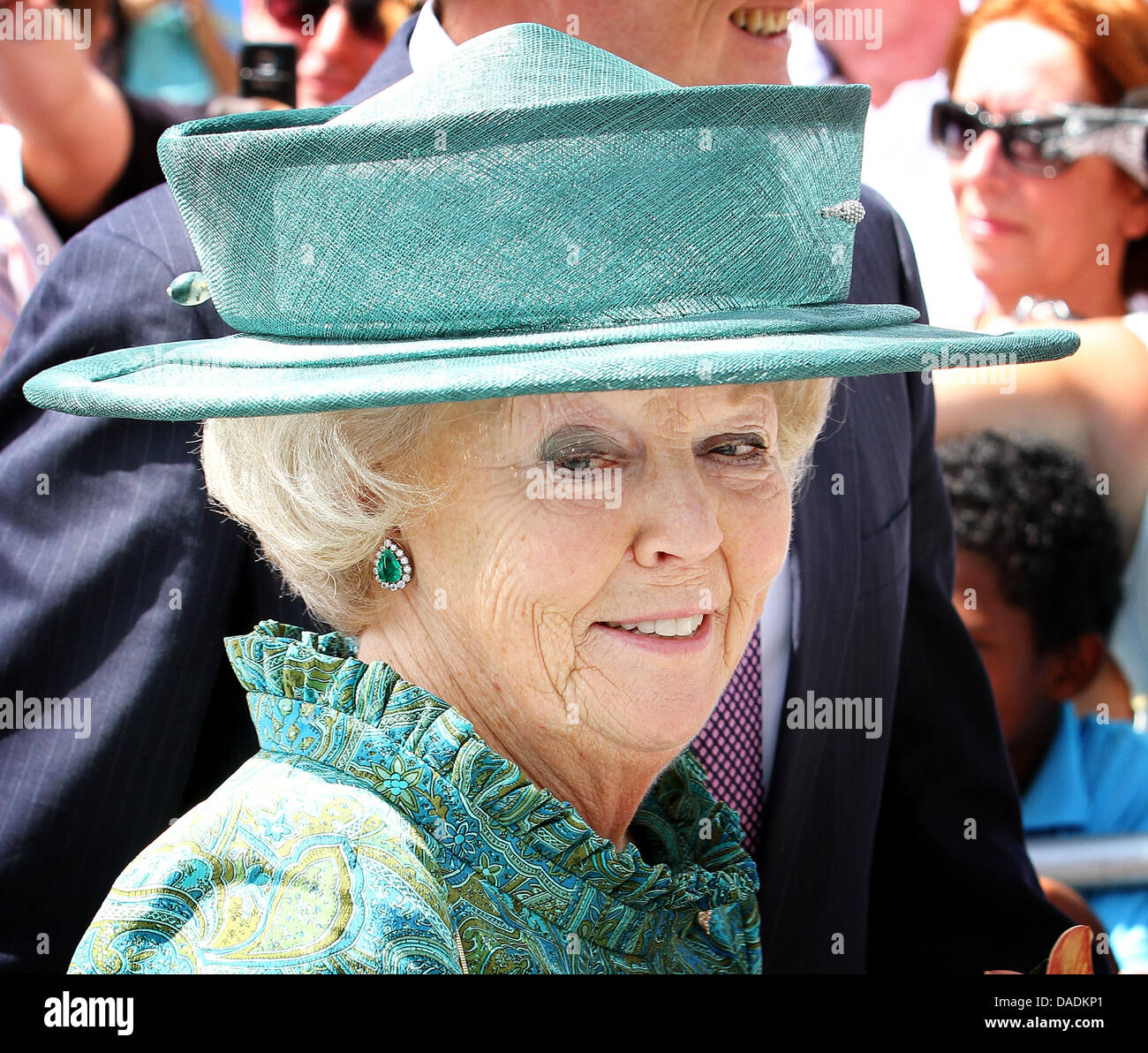 Queen Beatrix, Prince Willem-Alexander and Princess Maxima of The ...