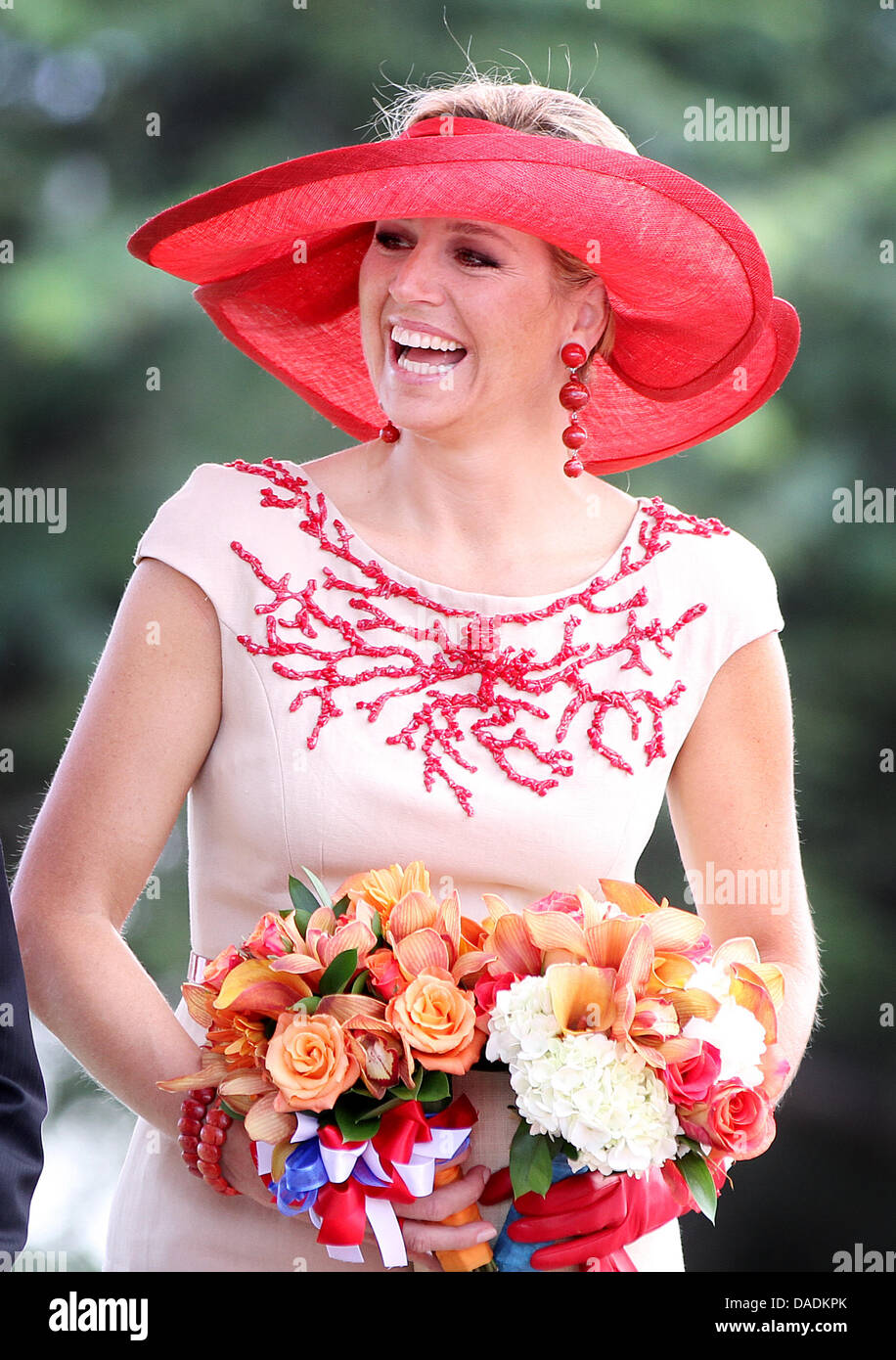 Queen Beatrix, Prince Willem-Alexander and Princess Maxima of The ...