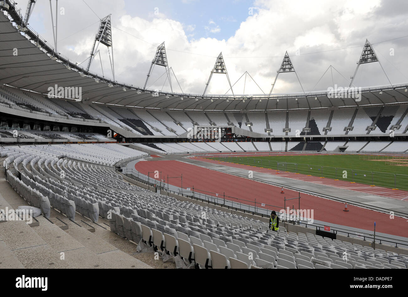 2012 summer olympics opening ceremony hi-res stock photography and ...