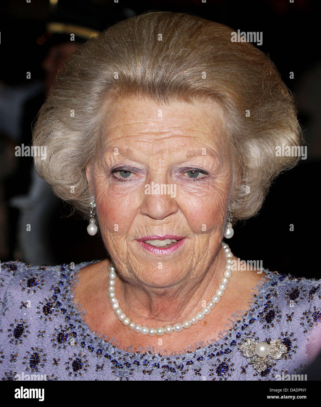 Dutch Queen Beatrix visits festivities at the Brionpark in Willemstad ...