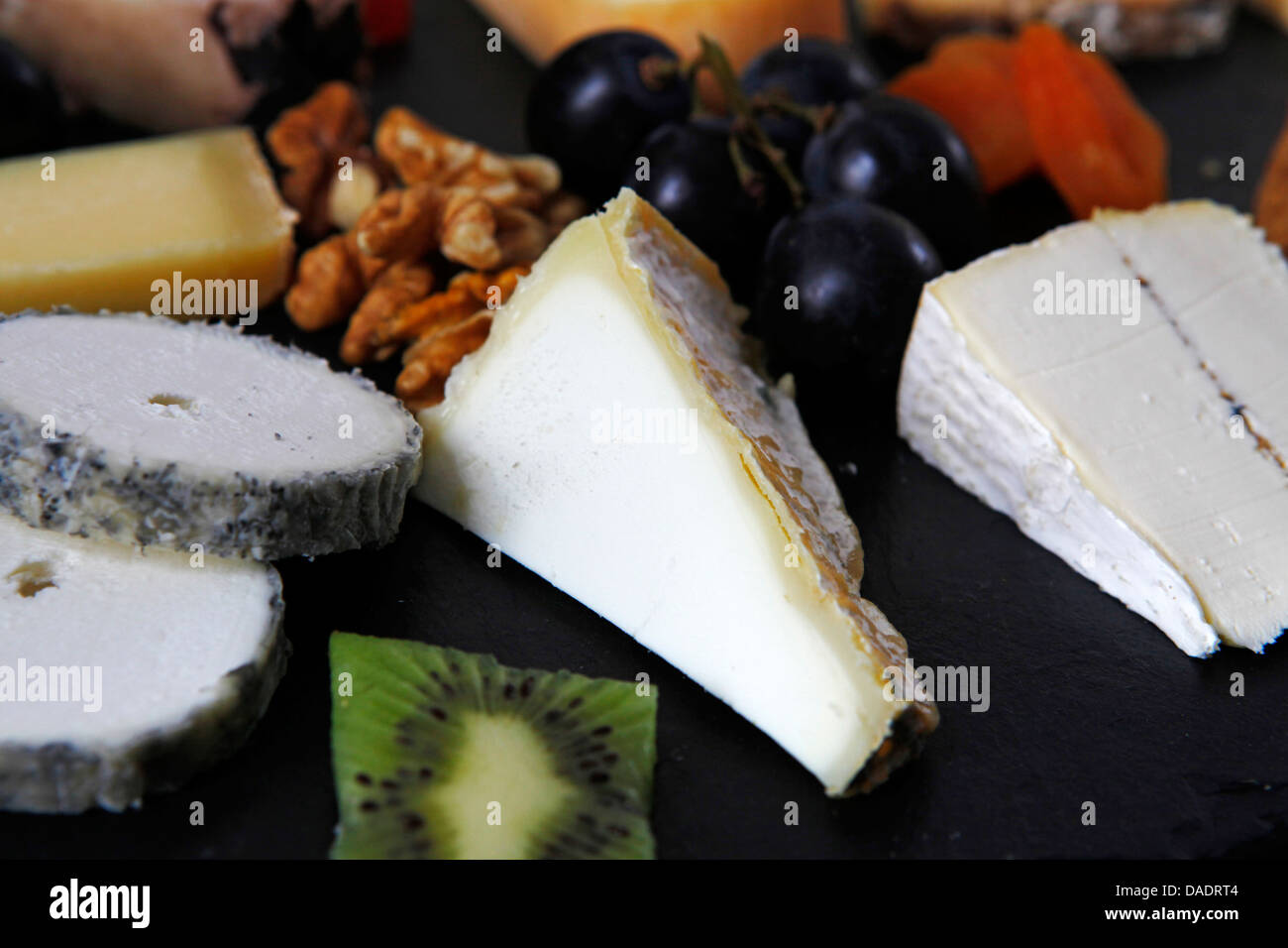 European cheeses hi-res stock photography and images - Alamy