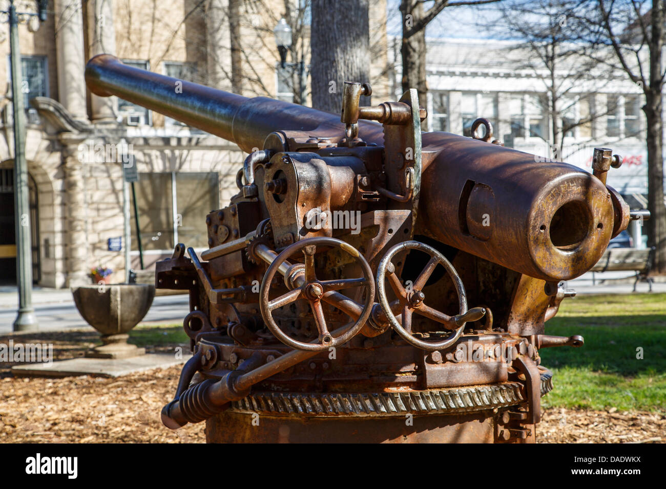 An old rusty howitzer cannon in a public park Stock Photo - Alamy