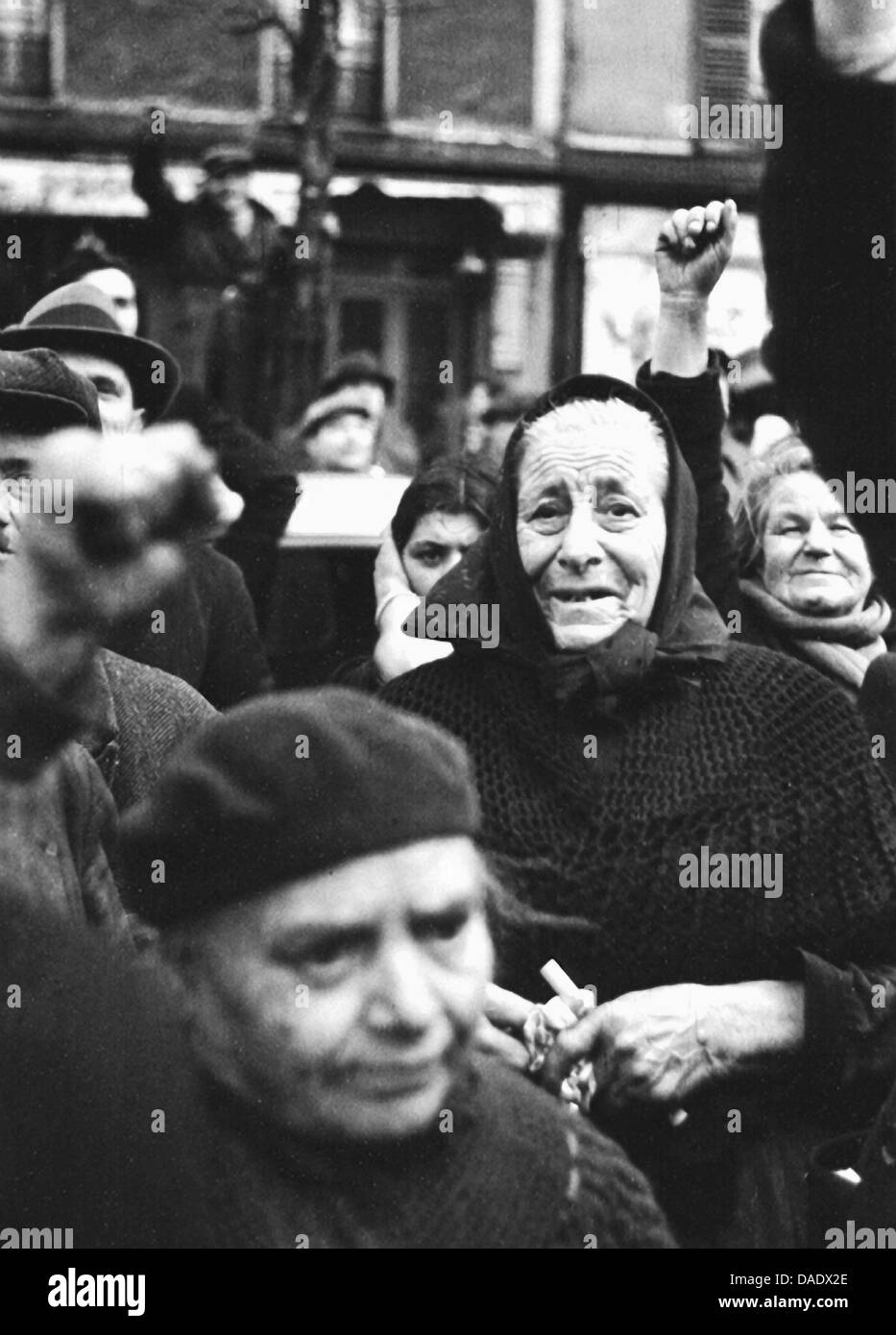 Paris 1935, demonstration. Image by photographer Fred Stein (1909-1967 ...