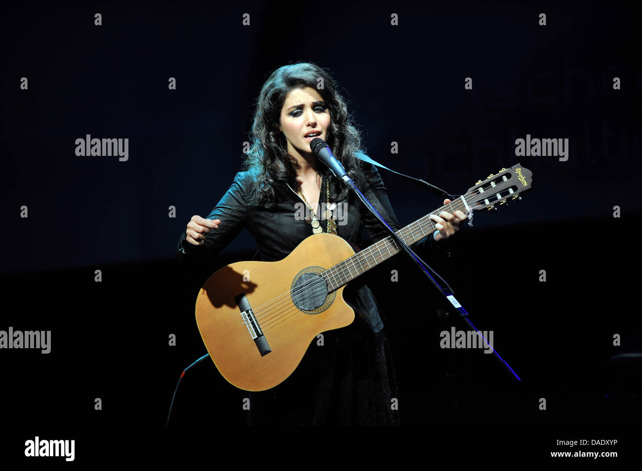 British singer katie melua who hi-res stock photography and images - Alamy