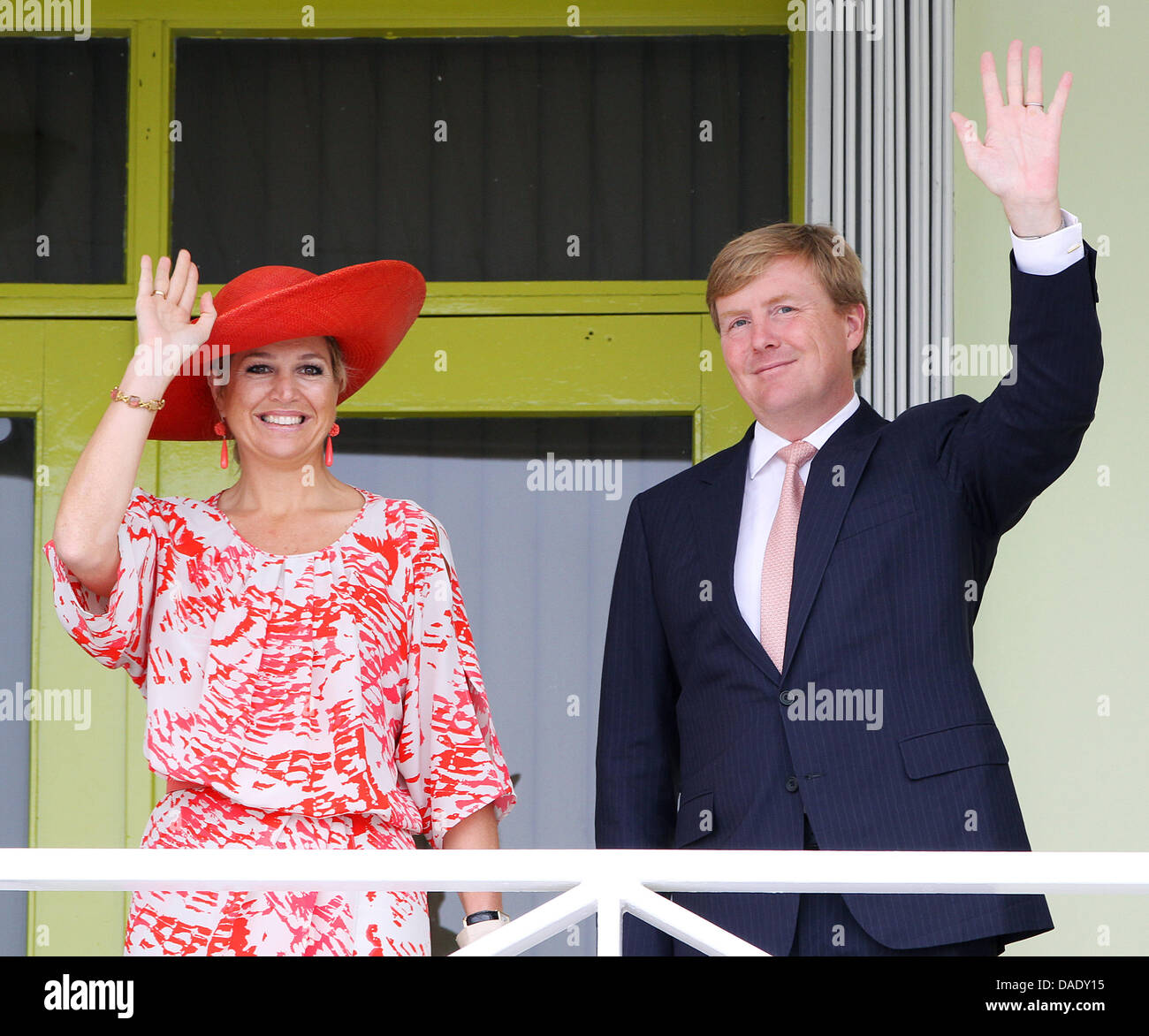 Dutch Crown Prince Willem-Alexander and Princess Maxima are welcomed in ...