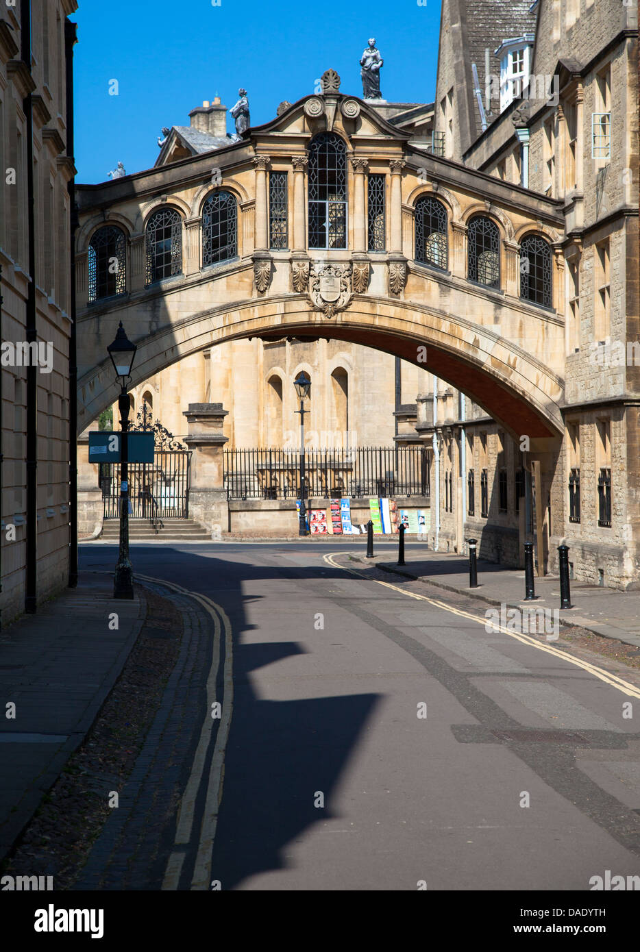Hertford Bridge, popularly known as the Bridge of Sighs, Oxford, UK ...