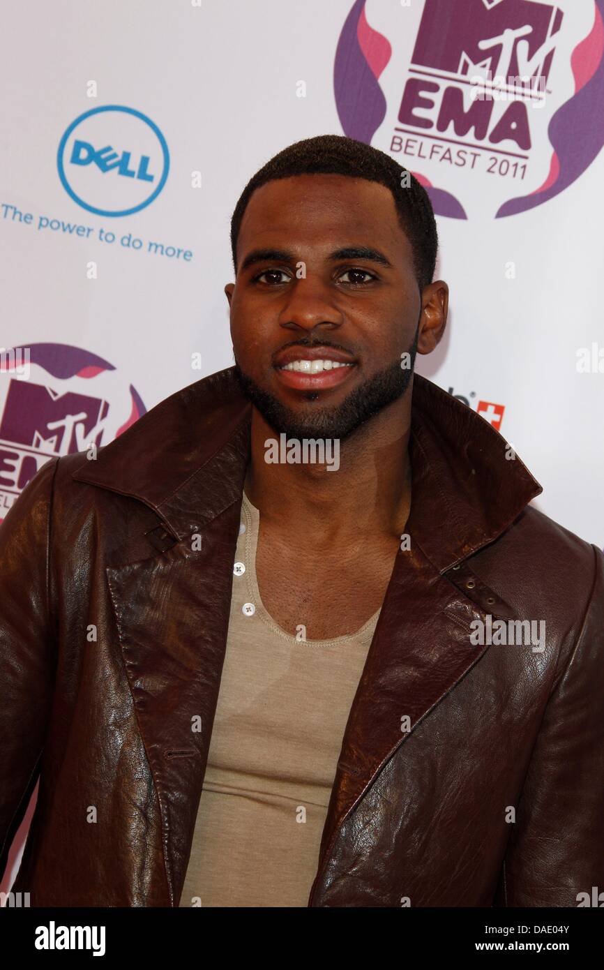 Singer Jason Derulo poses on the red carpet of the 2011 MTV Europe ...