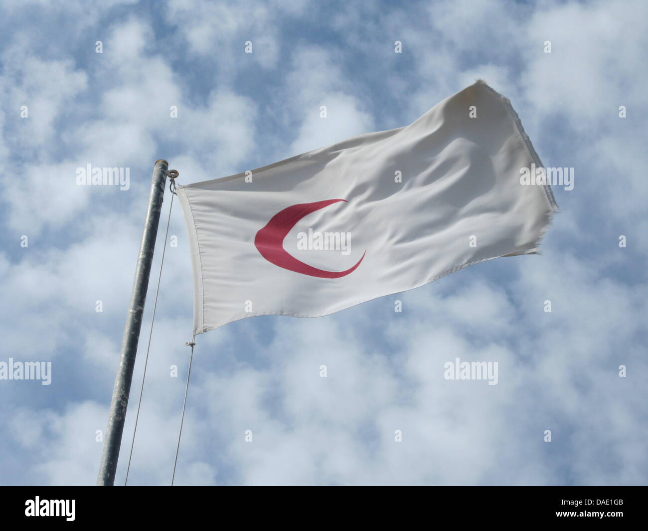 Turkish red crescent hi-res stock photography and images - Alamy