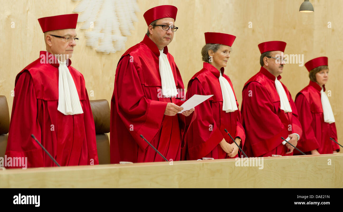 German court justice robe hi-res stock photography and images - Alamy