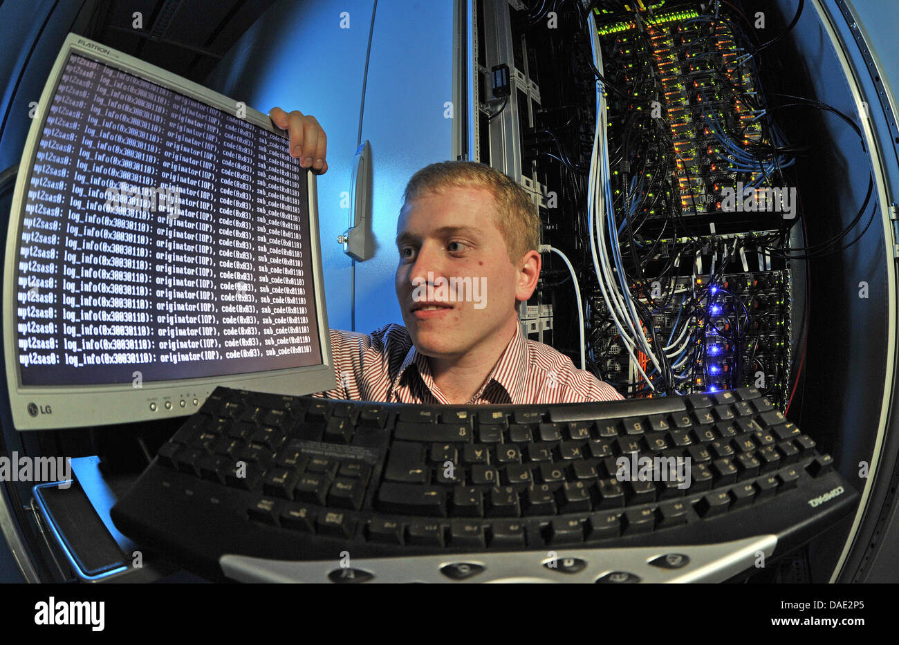 Computer scientist Oliver Rebentrost of the TU Bergakademie Freiberg ...