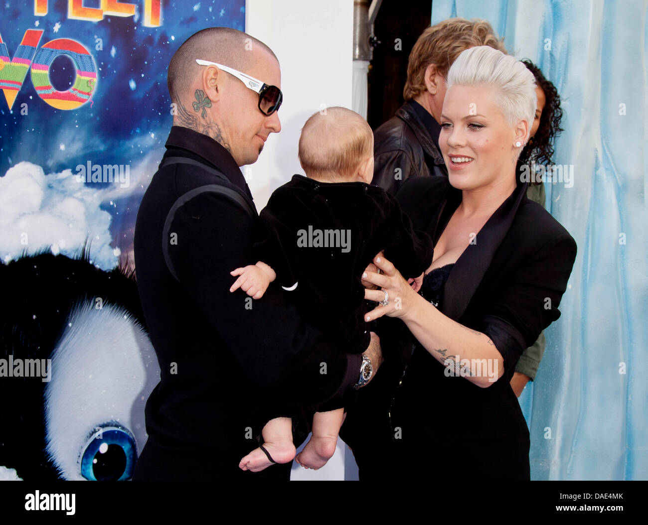 Pink husband carey hart daughter hi-res stock photography and images ...