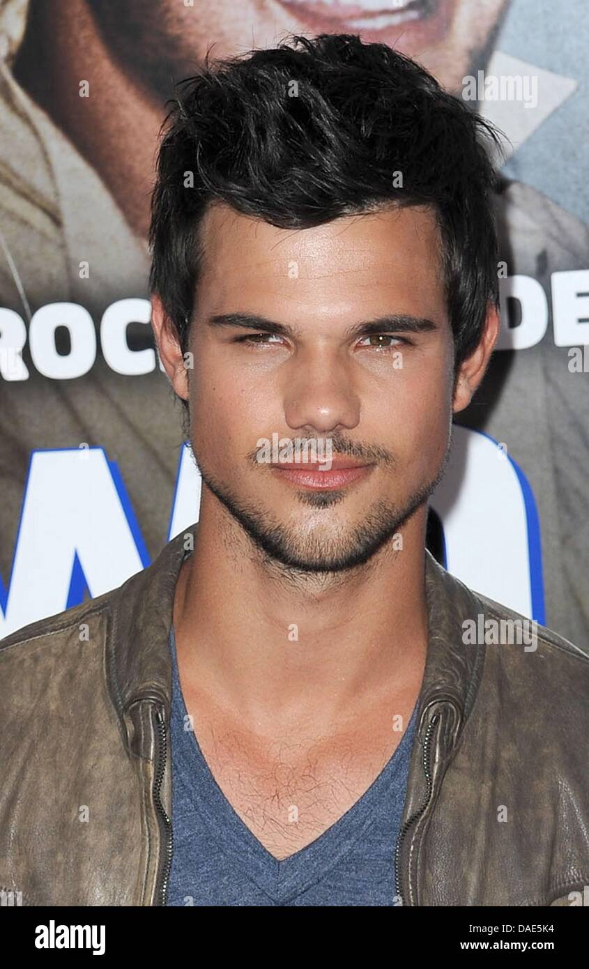 Taylor Lautner 2022 July