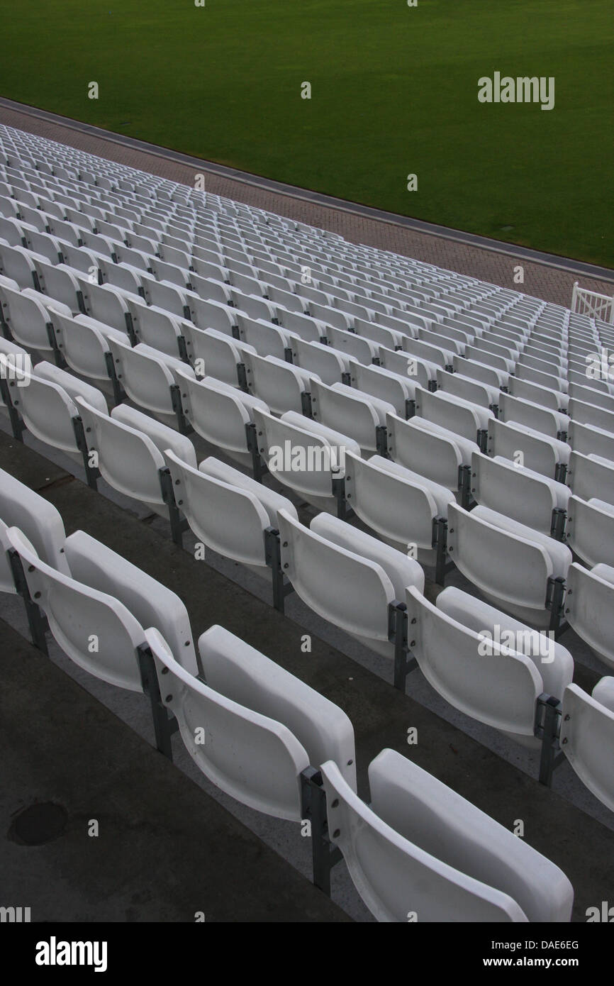 Nottinghamshire county cricket club hi-res stock photography and images ...