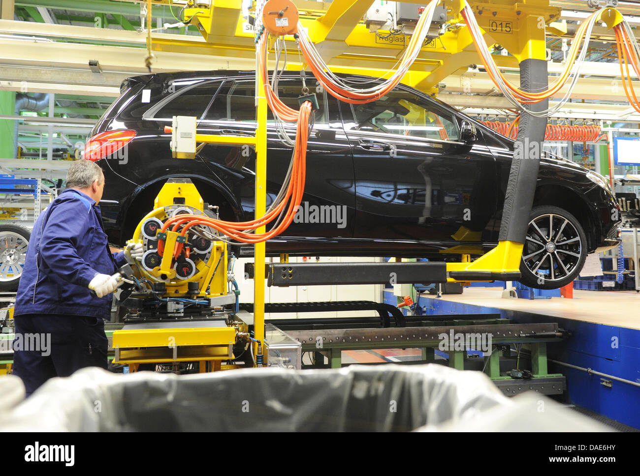 Models of the new B-Class are finished at the Mercedes-Benz factory in ...