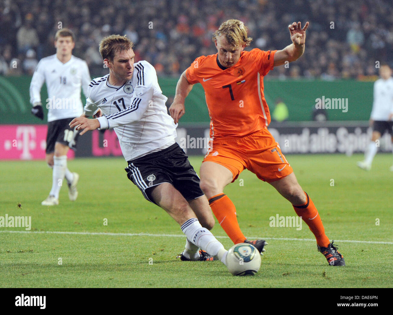 Dirk kuyt fight hi-res stock photography and images - Alamy