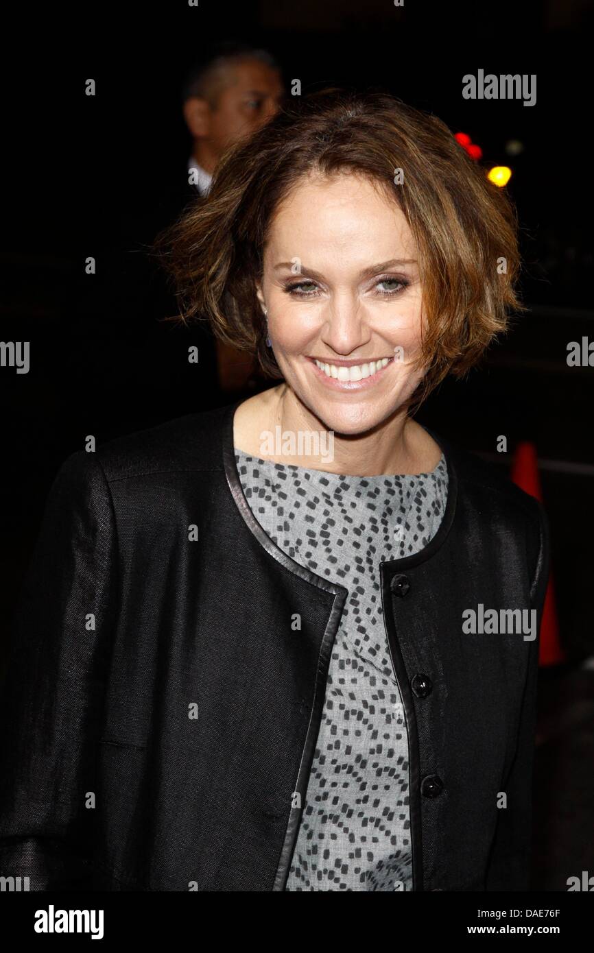 Actress Amy Brenneman arrives at the Premiere of "The Descendants" at ...