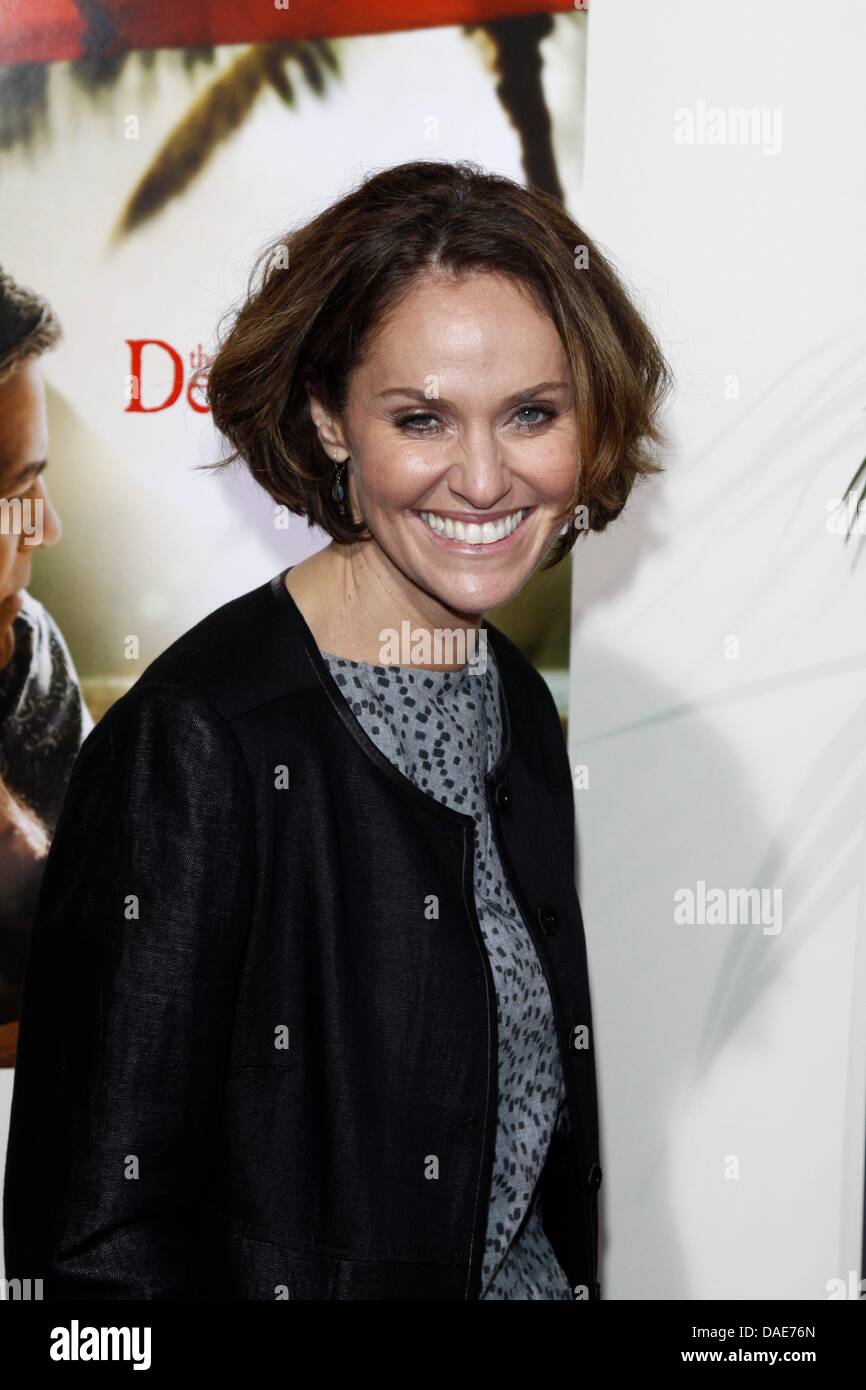 Actress Amy Brenneman arrives at the Premiere of "The Descendants" at ...