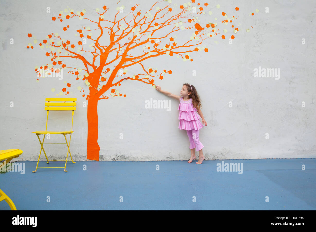 Girl pointing art artwork hi-res stock photography and images - Alamy