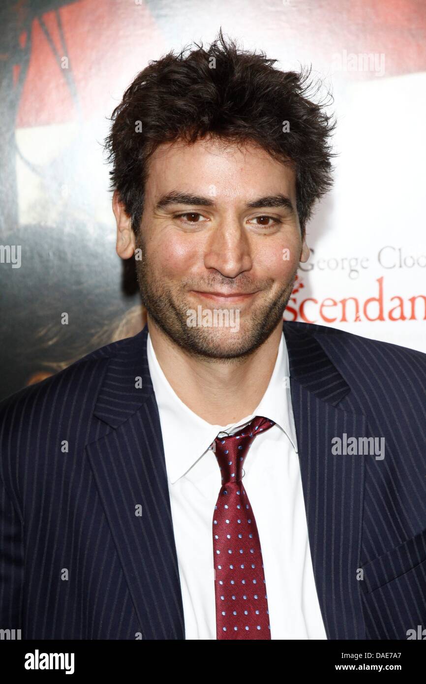 Actor Josh Radnor arrives at the Premiere of "The Descendants" at ...