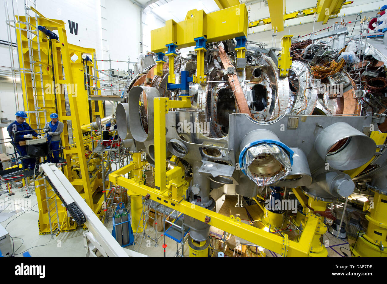 Experimental fusion reactor hi-res stock photography and images - Alamy