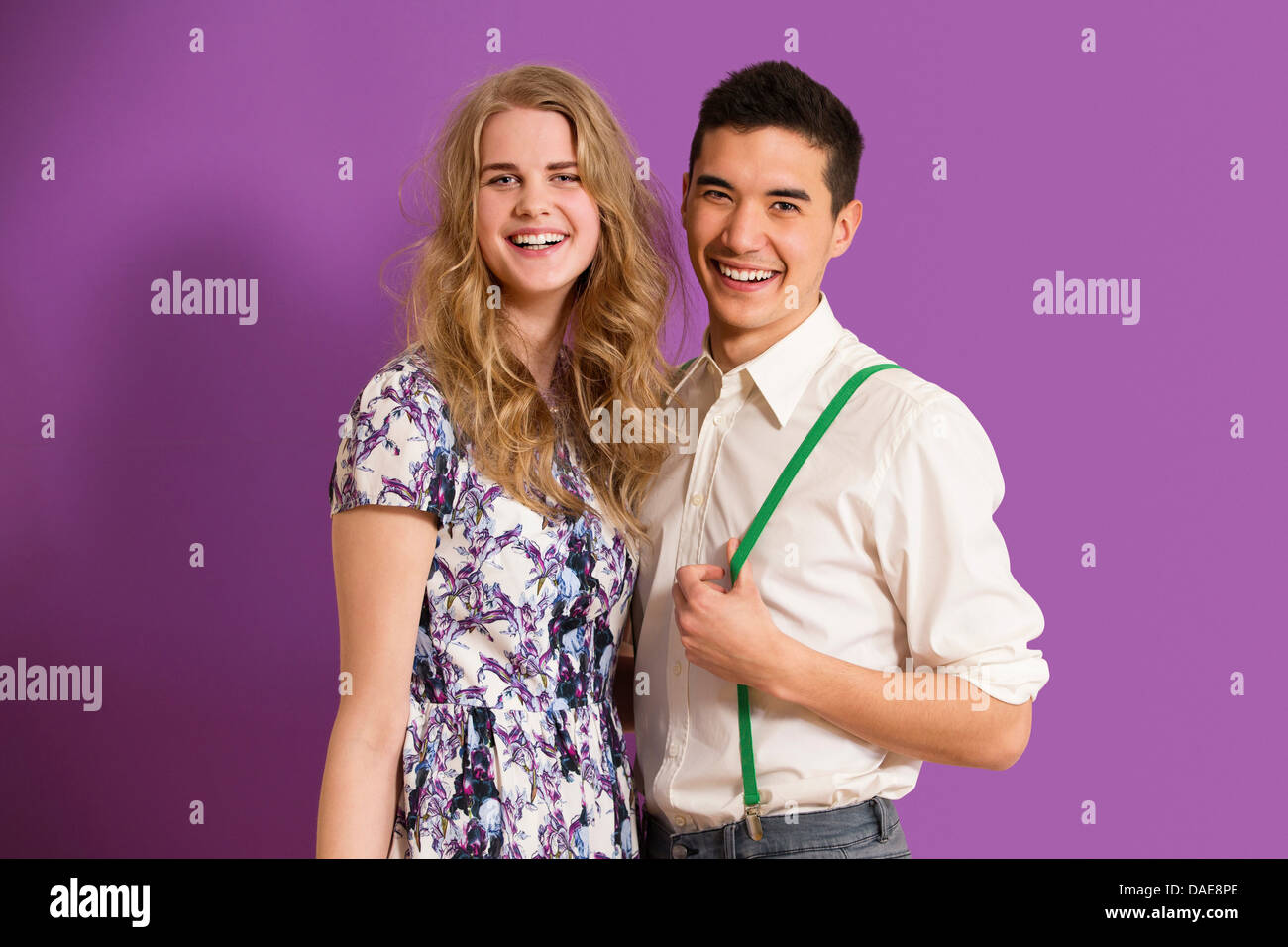 Couple brace hi-res stock photography and images - Alamy