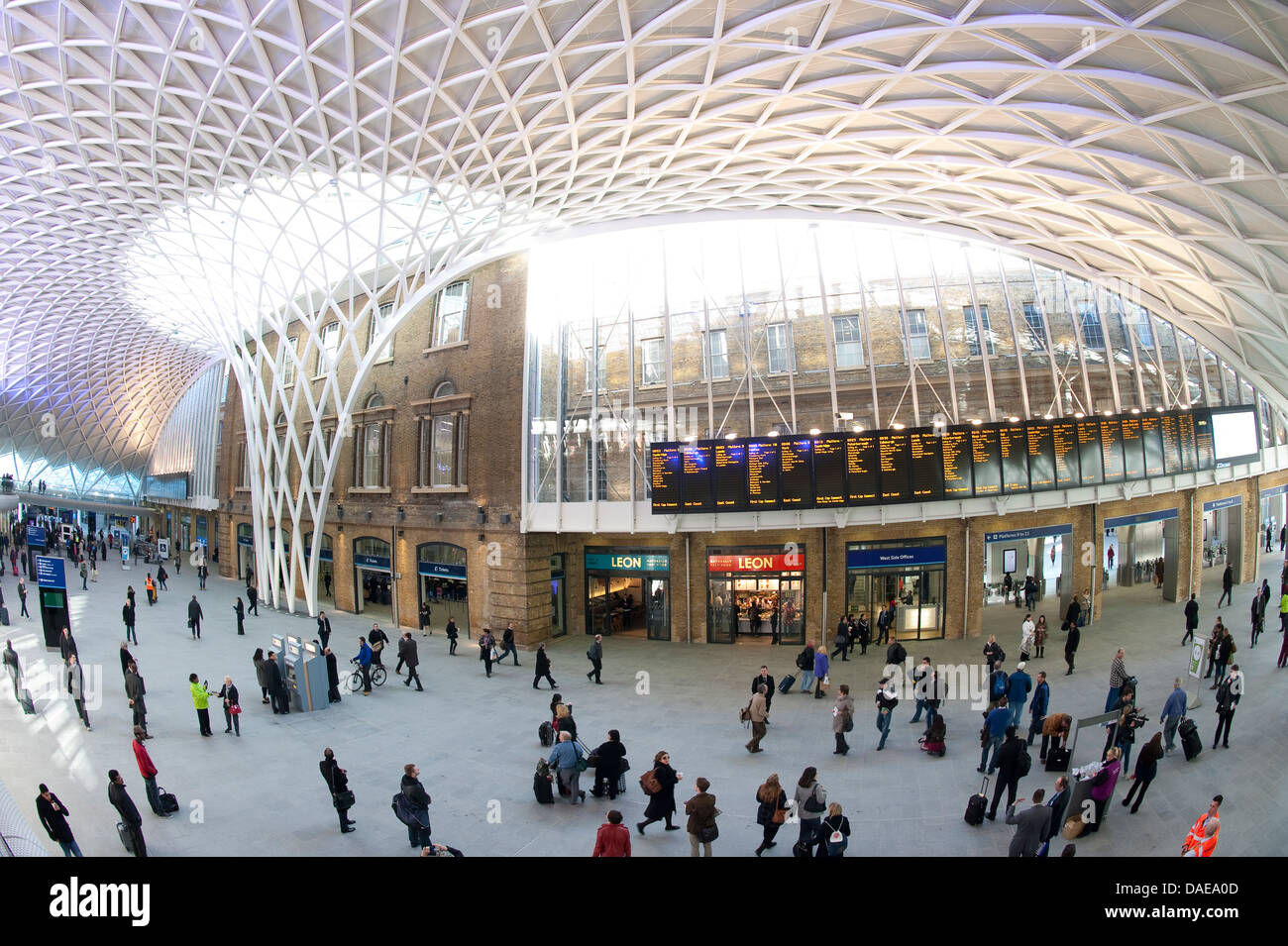 Kings cross station escalators hi-res stock photography and images - Alamy