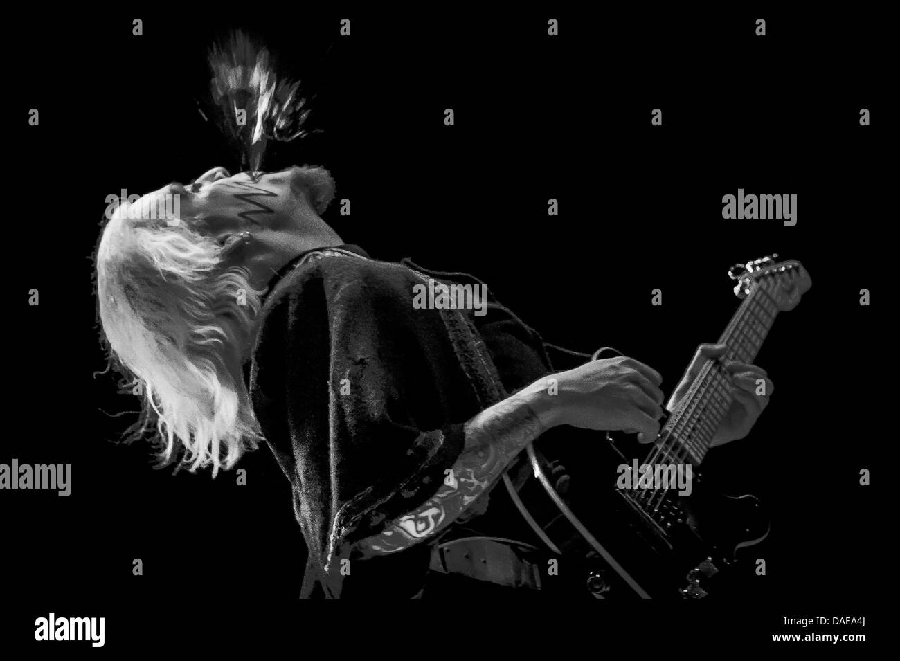 John 5 Guitarist 2013 Interview John 5 Of Rob Zombie Cryptic Rock