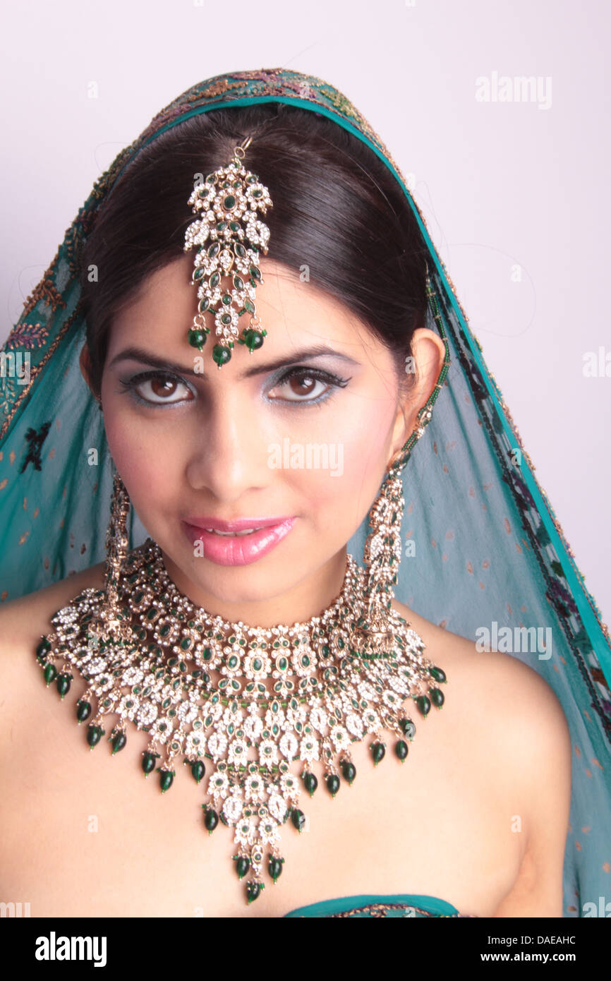 Young Indian woman Stock Photo - Alamy