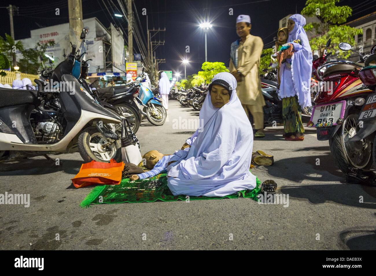 Pattani street hi-res stock photography and images - Alamy