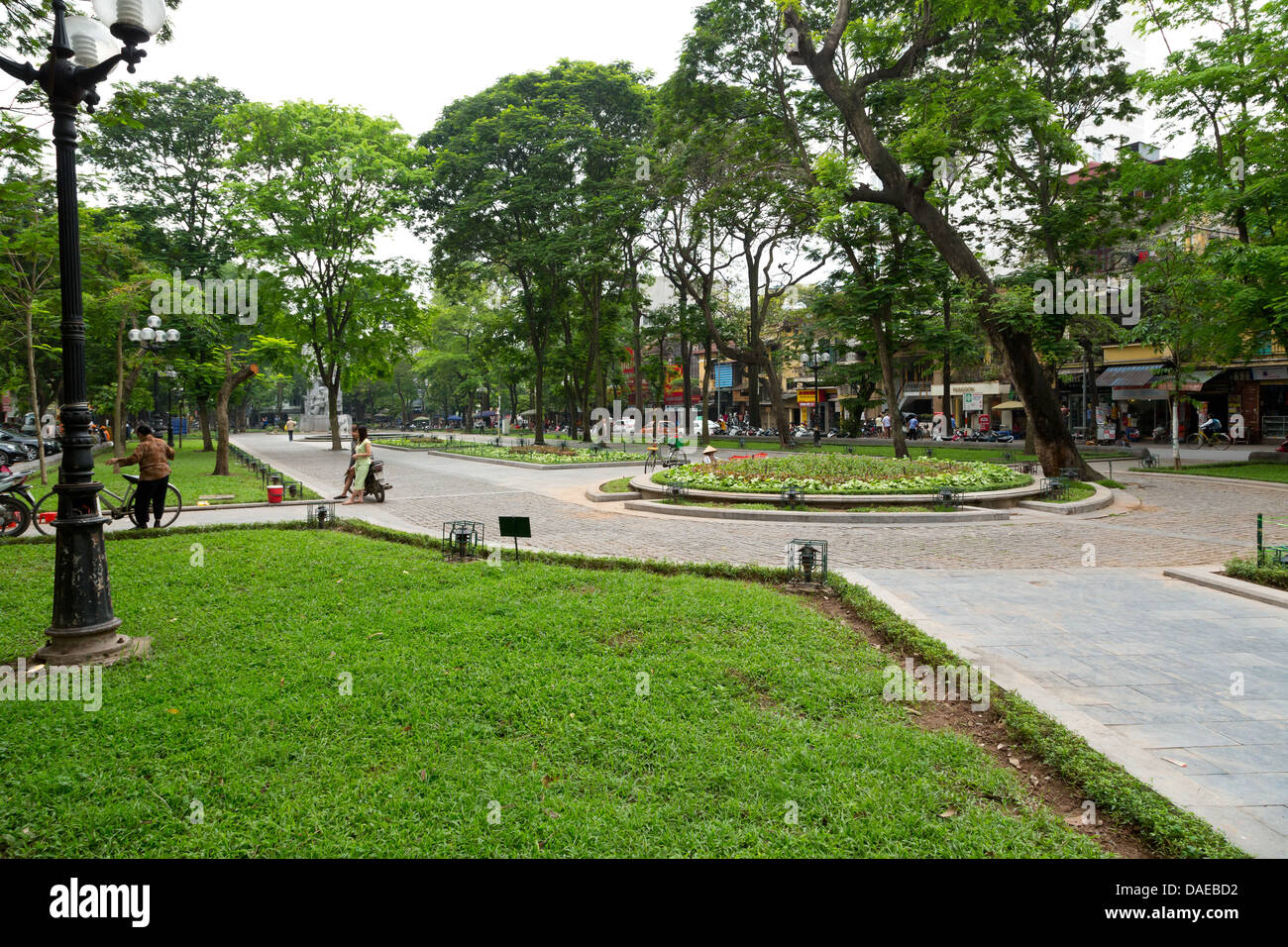 Park in hanoi hi-res stock photography and images - Alamy