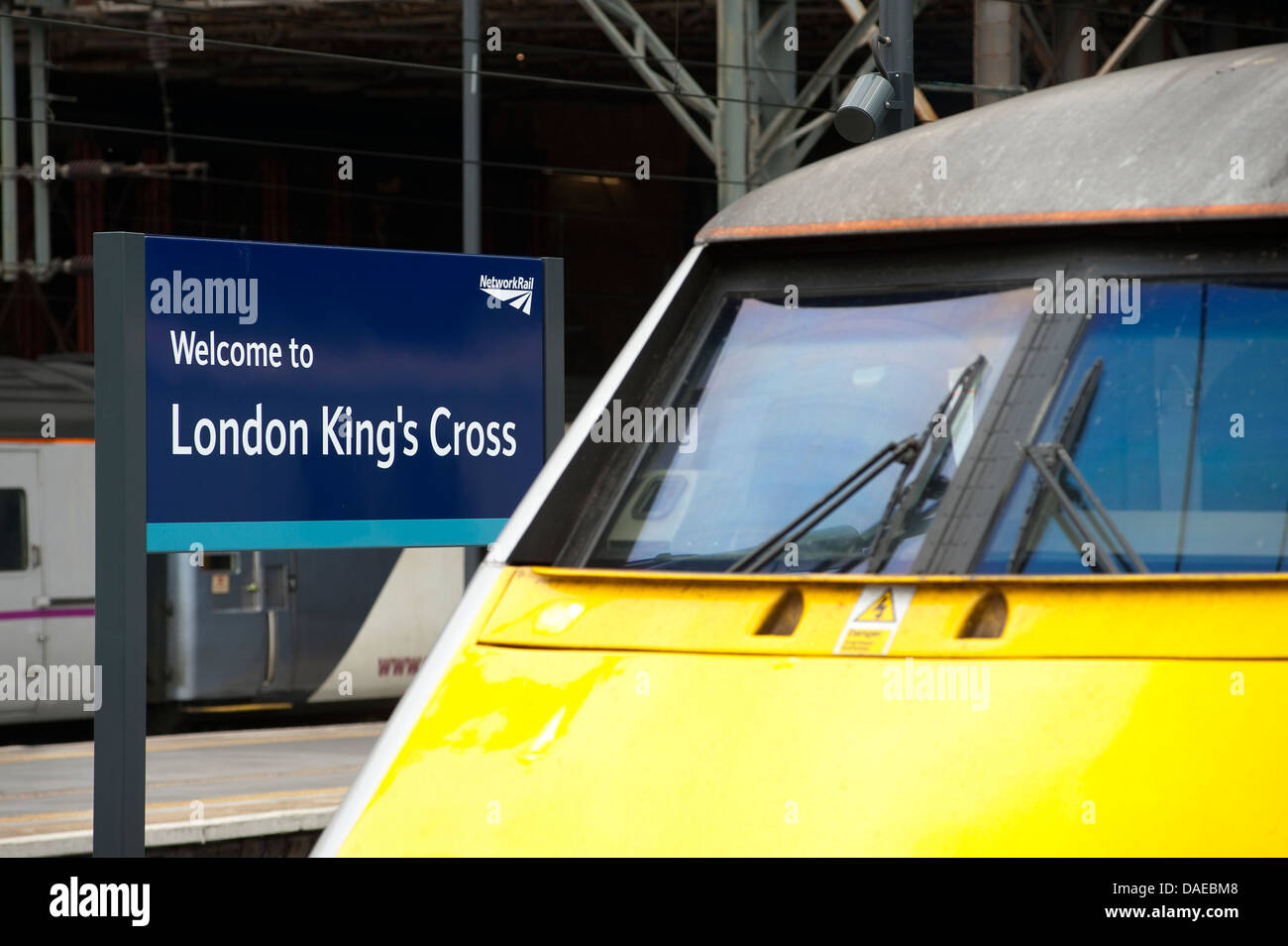 Kings cross station sign platform train london england hi-res stock ...