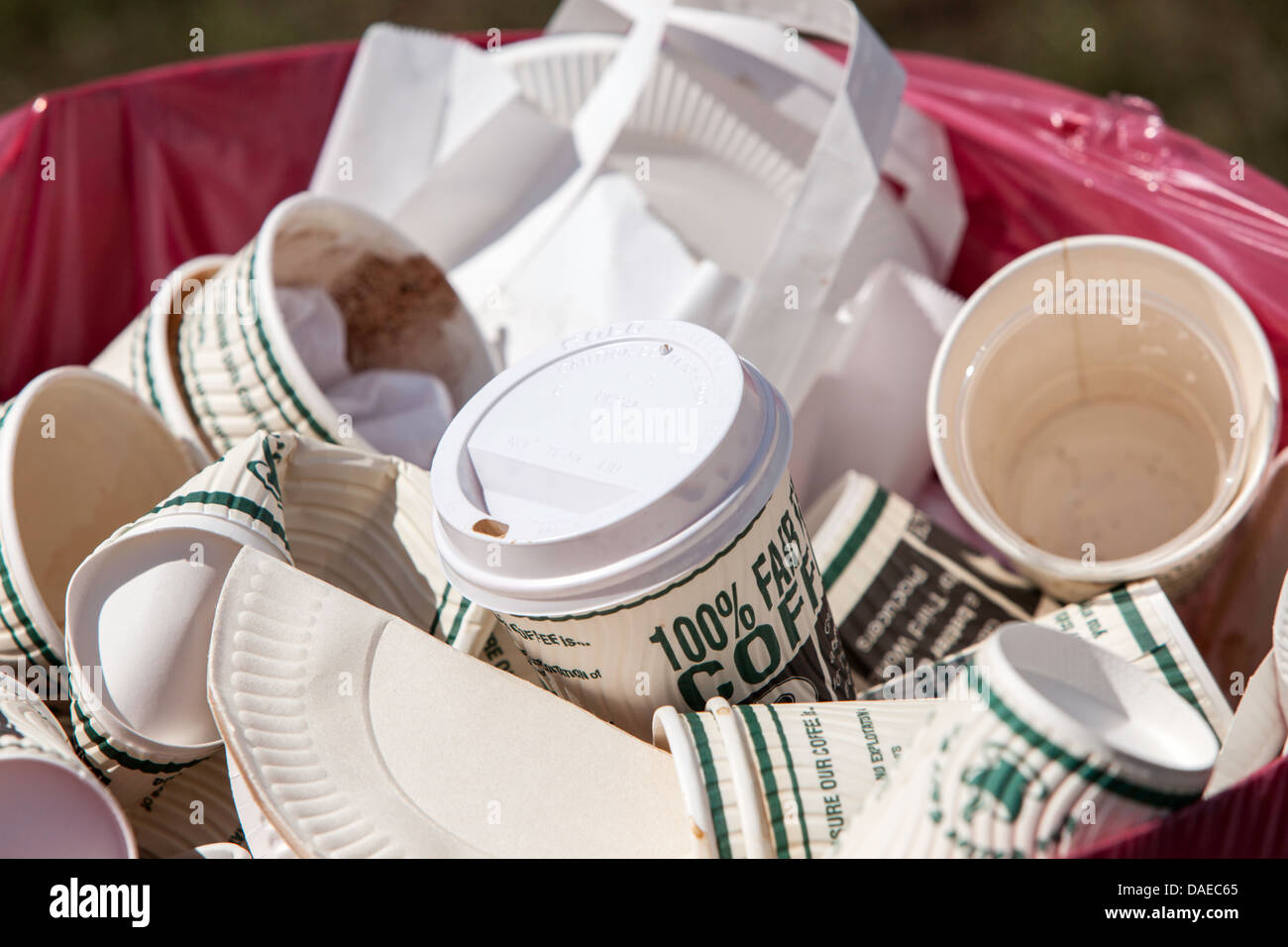 Polystyrene cups hi-res stock photography and images - Alamy