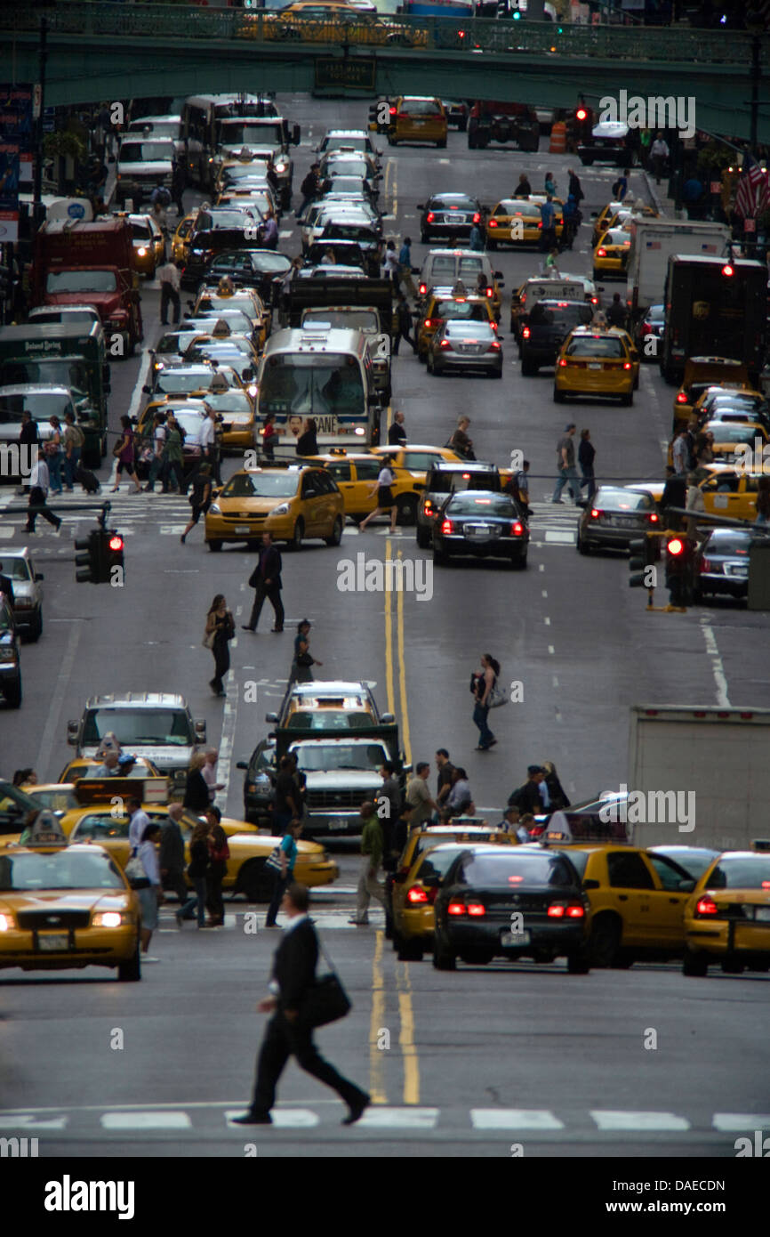 2007 HISTORICAL TRAFFIC FORTY SECOND STREET MIDTOWN MANHATTAN NEW YORK ...