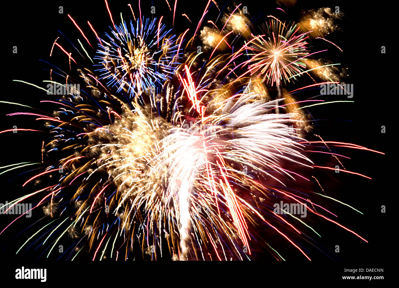Multi burst firework display hi-res stock photography and images - Alamy