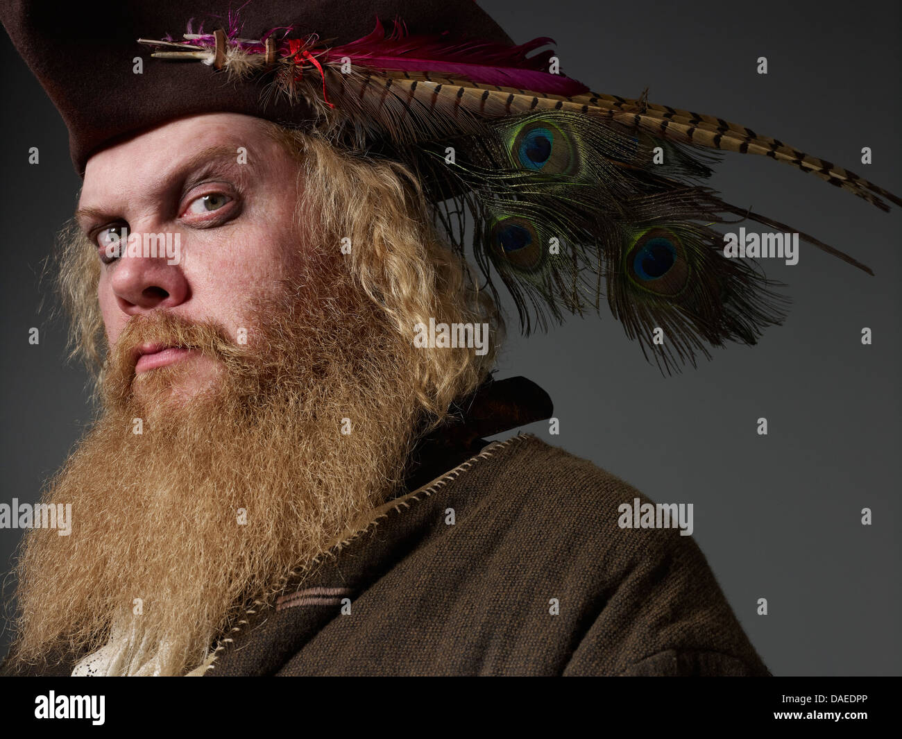 Cap feathers hi-res stock photography and images - Alamy