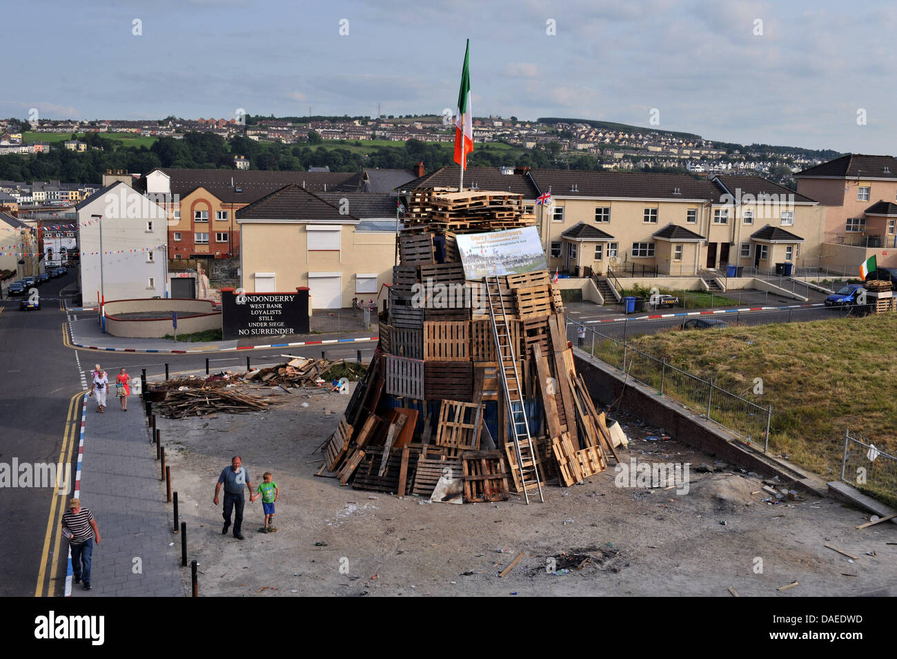 Londonderry, Northern Ireland, UK. 11th July 2013. An Irish tricolour ...