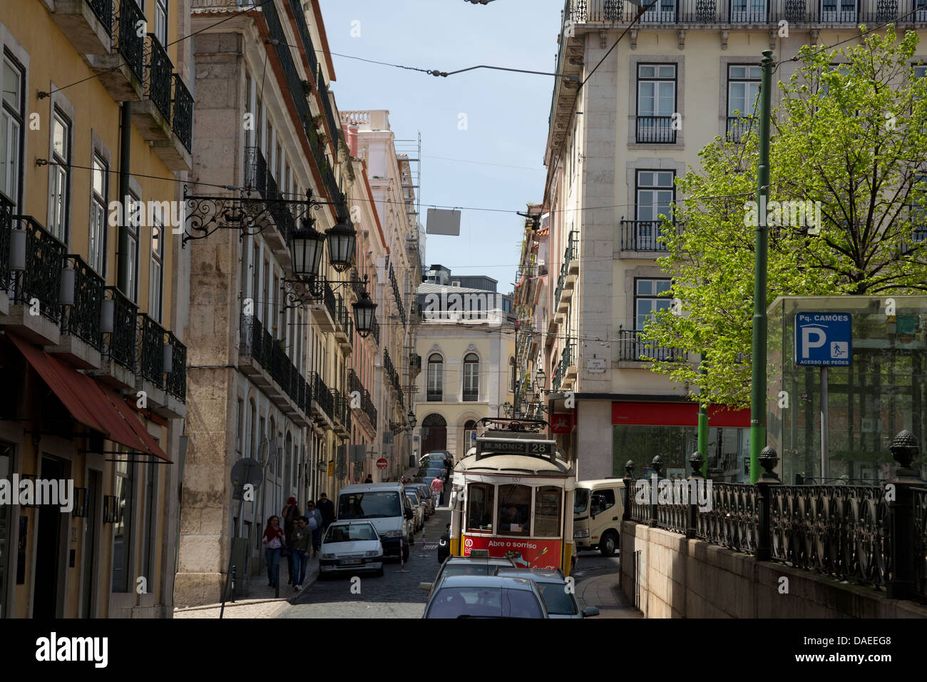 Tranvia 28 Hi Res Stock Photography And Images Alamy