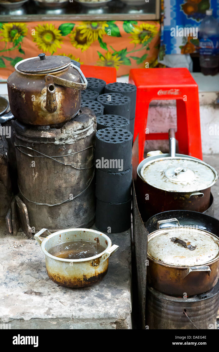 Cooking Pots in the Streets of Hanoi, Vietnam Stock Photo - Alamy