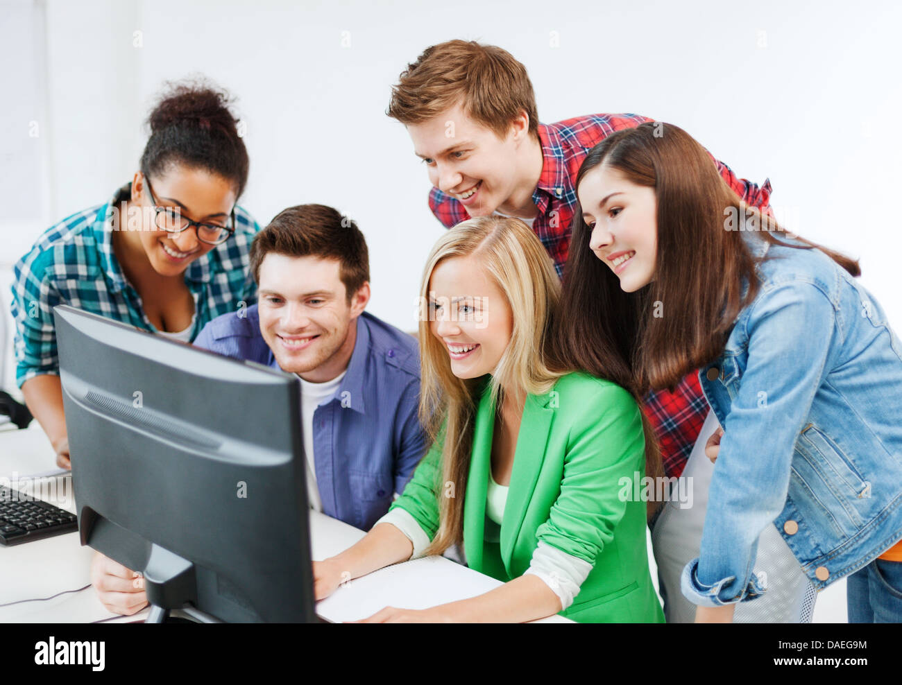 students with computer studying at school Stock Photo - Alamy