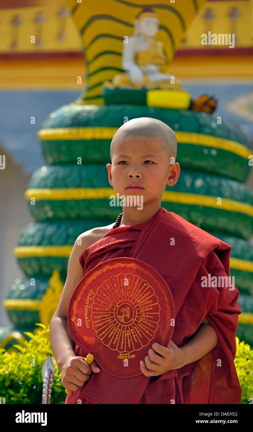 Monk fan hi-res stock photography and images - Alamy