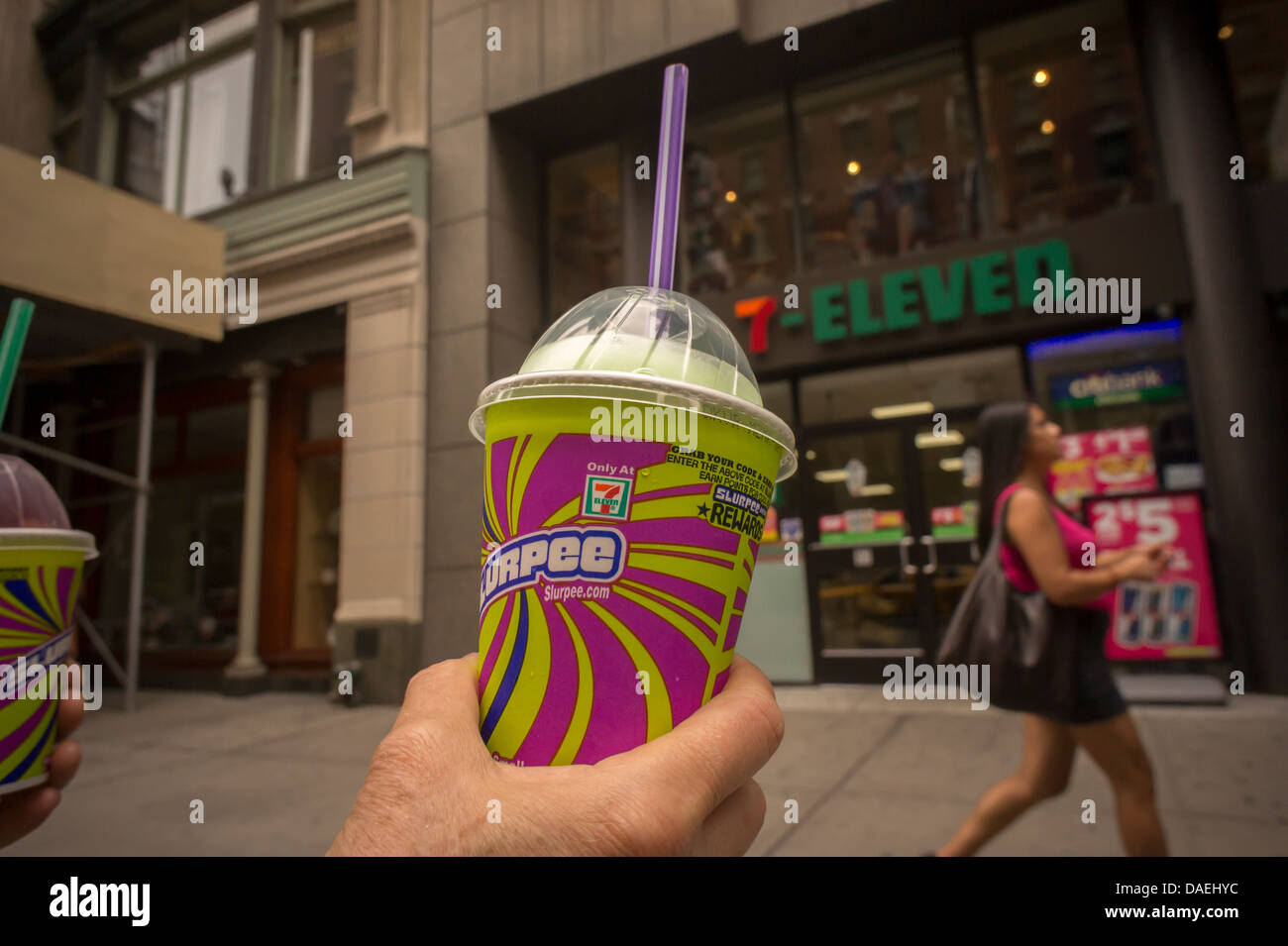 Slurpee hi-res stock photography and images - Alamy