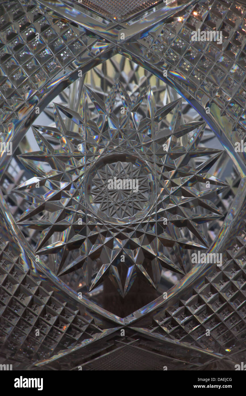 Light flowing through pattern and form of a cut glass for a abstract ...