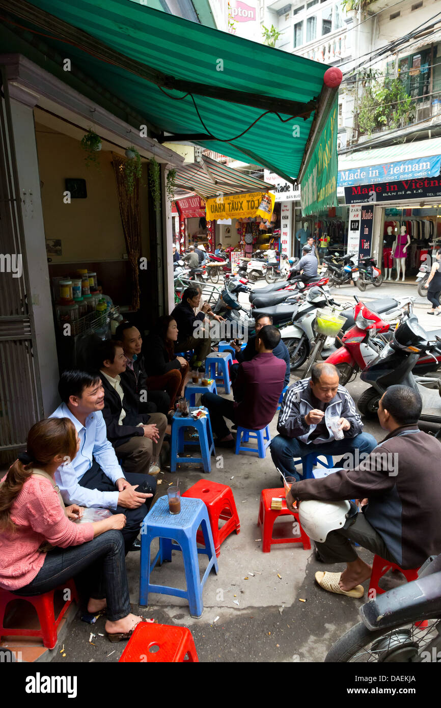 Typical Everyday Life in the Streets of Hanoi, Vietnam Stock Photo - Alamy