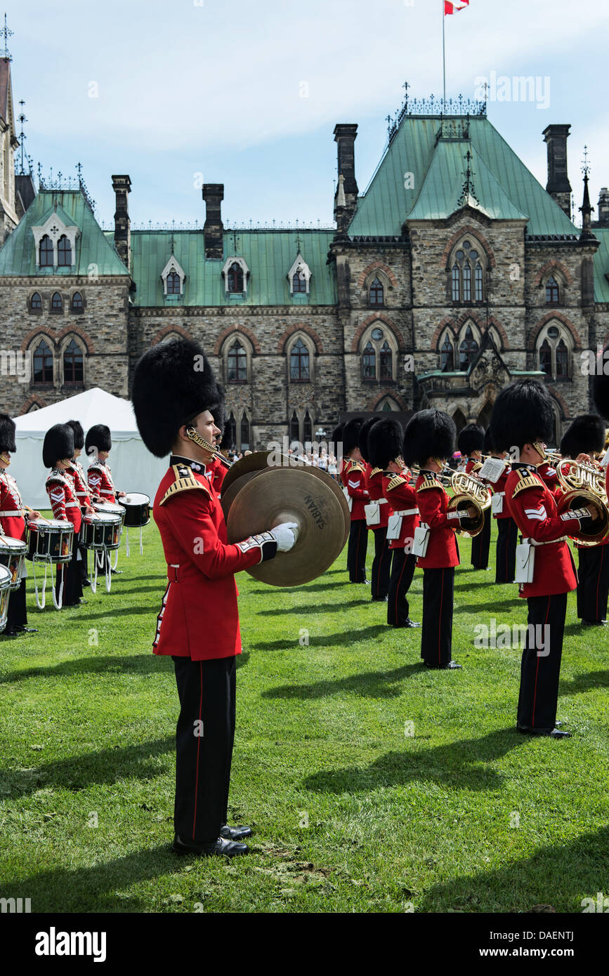 Changing the Guard ceremony - Parliament Hill - Ottawa Ontario Canada ...
