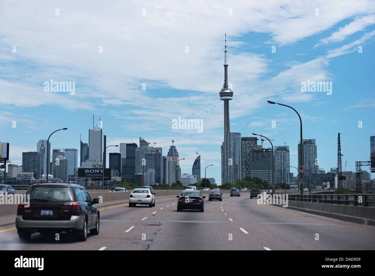 Road scene hi-res stock photography and images - Alamy
