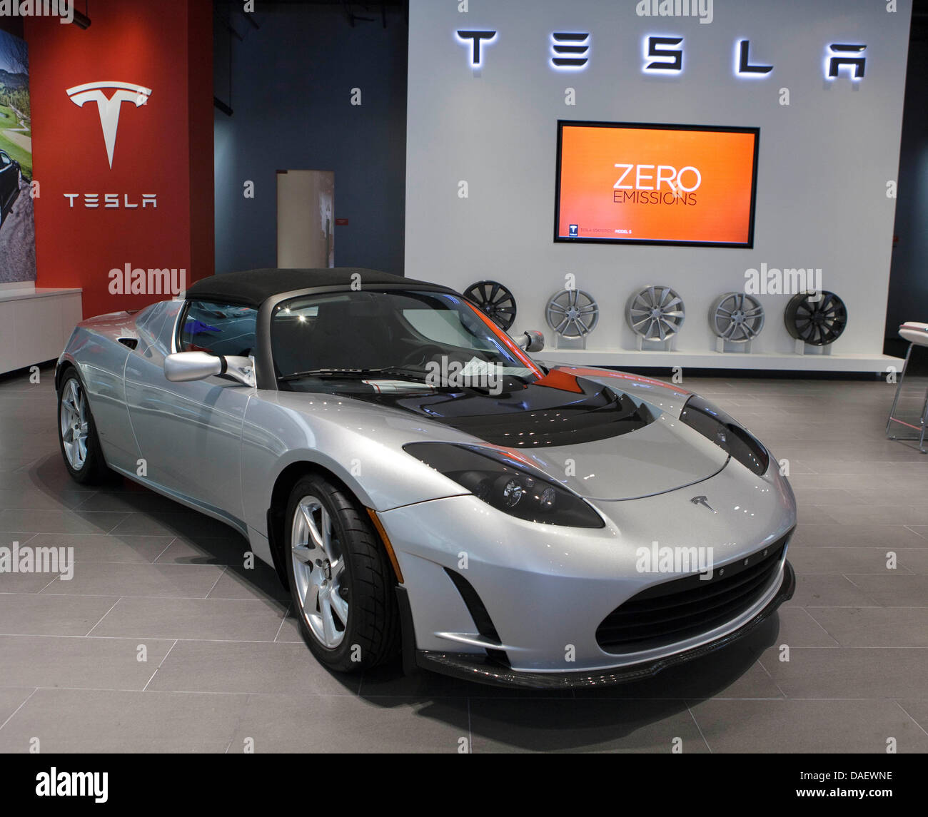 July 11, 2013 - San Jose, California, U.S. - A Tesla Roadster electric ...