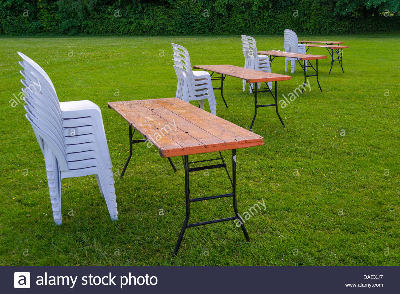 Arranged Chairs High Resolution Stock Photography and Images - Alamy