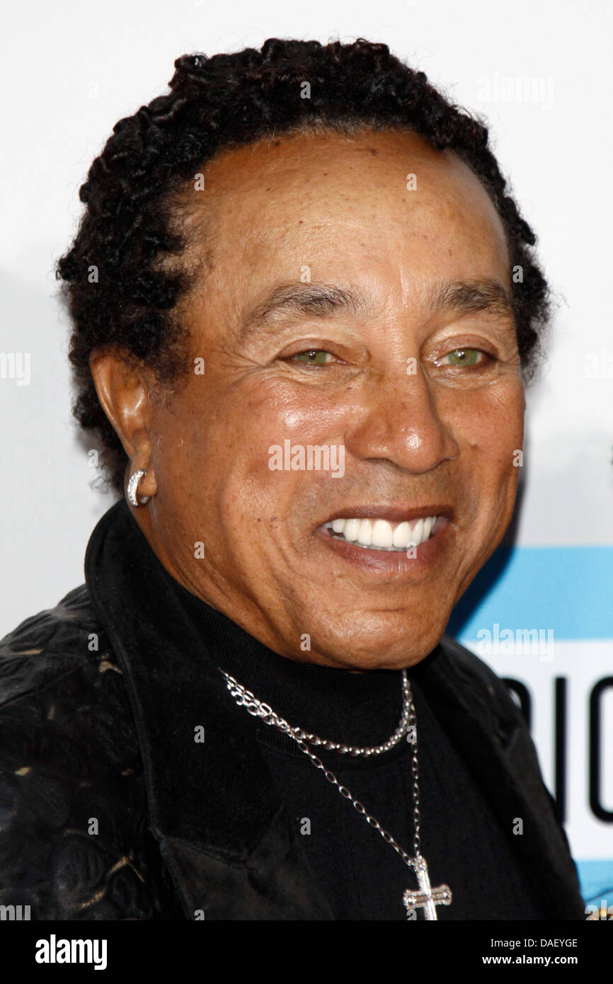 Singer Smokey Robinson arrives at the 2011 American Music Awards at ...